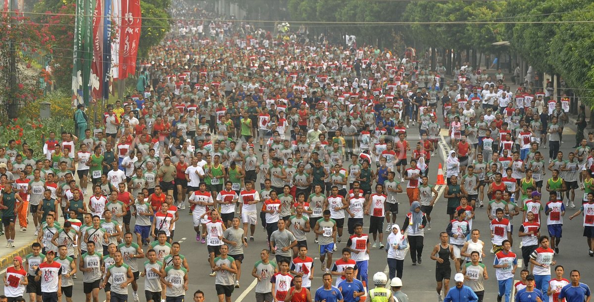 LOMBA LARI HUT TNI | ANTARA Foto