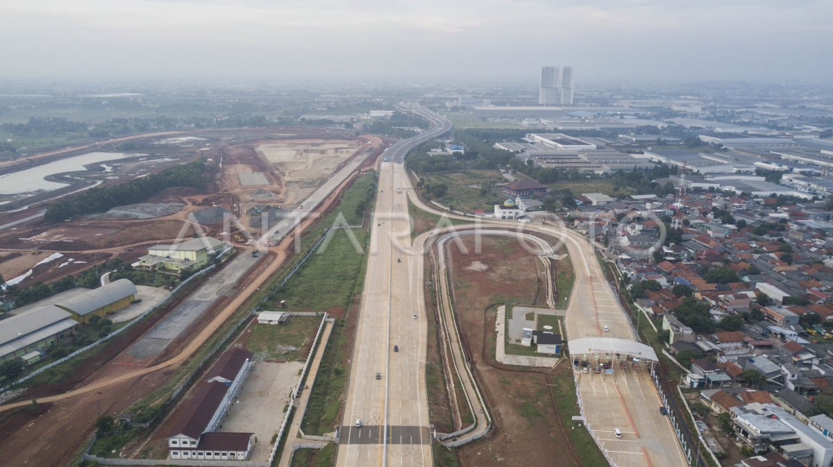 Tol Cimanggis-CIbitung mulai dioperasikan | ANTARA Foto Tol Cimanggis-CIbitung mulai dioperasikan | ANTARA Foto