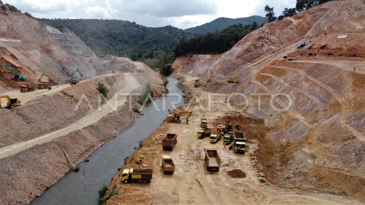 PEMBANGUNAN BENDUNGAN AMERORO DI KONAWE | ANTARA Foto PEMBANGUNAN BENDUNGAN AMERORO DI KONAWE | ANTARA Foto