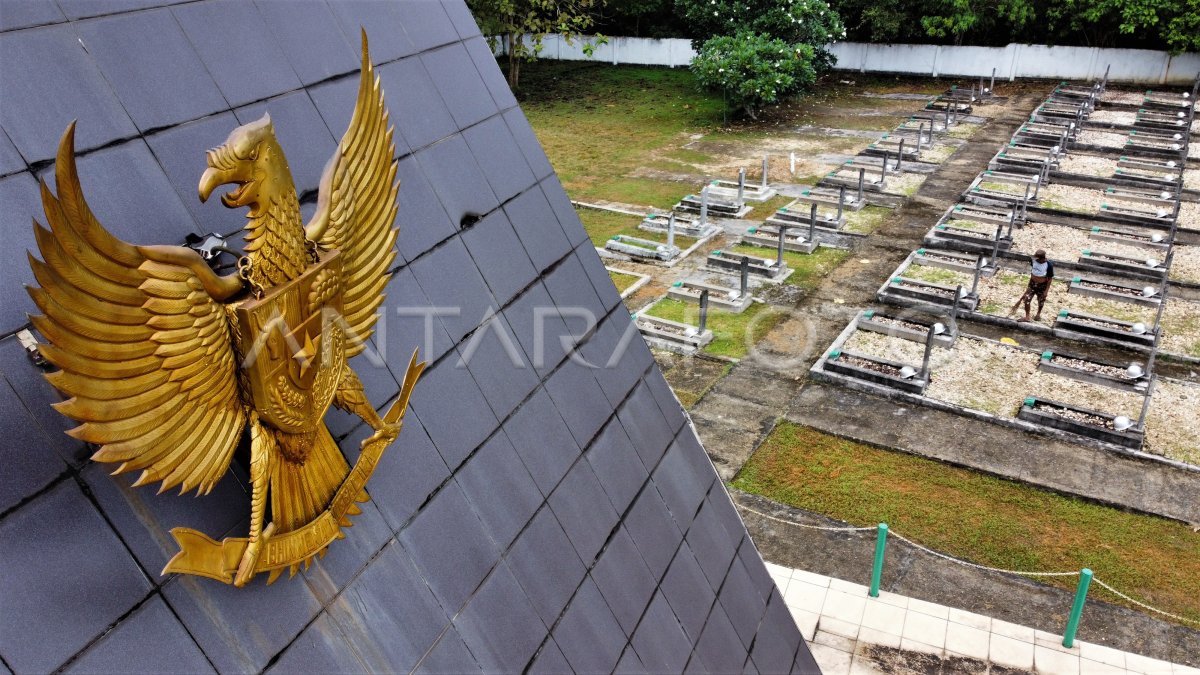 MENJELANG HARI PAHLAWAN DI KENDARI | ANTARA Foto MENJELANG HARI PAHLAWAN DI KENDARI | ANTARA Foto