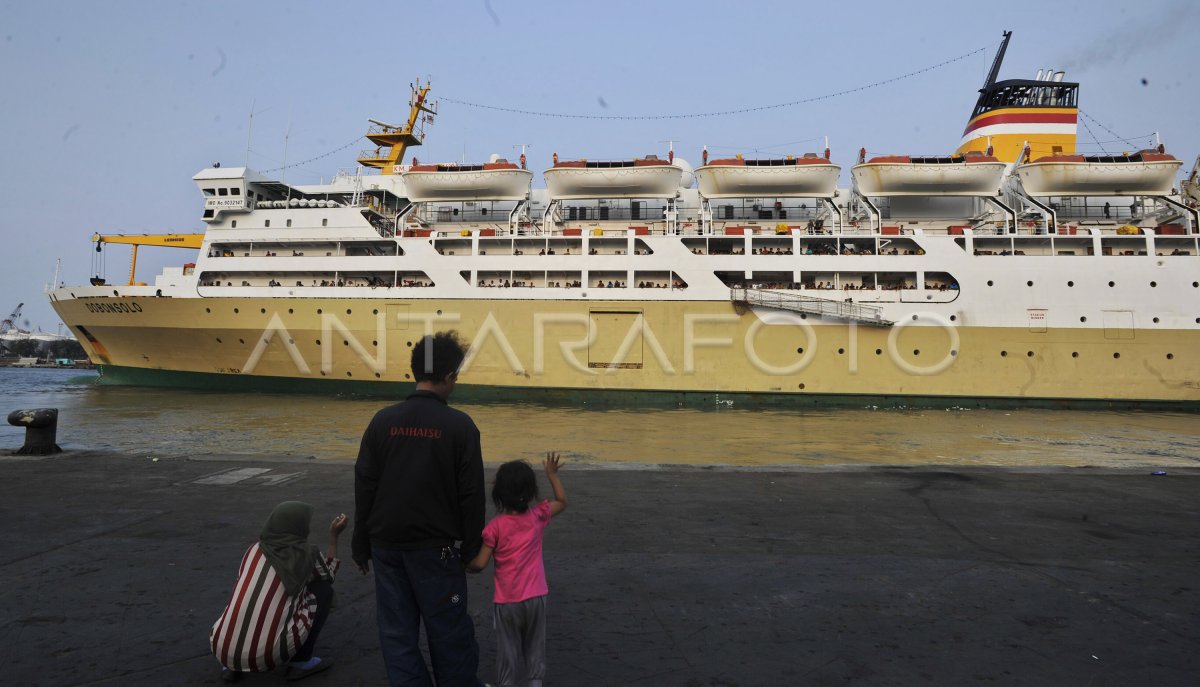 MUDIK PELABUHAN TANJUNG PRIOK | ANTARA Foto