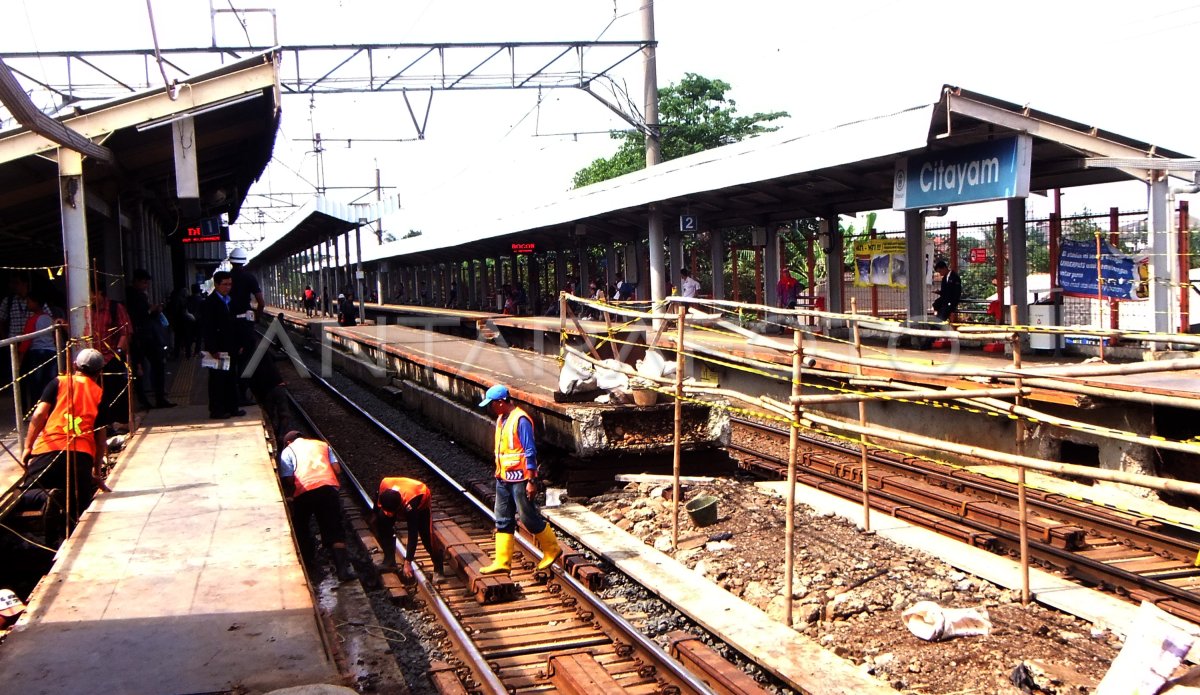 PEMBANGUNAN UNDERPASS STASIUN | ANTARA Foto PEMBANGUNAN UNDERPASS STASIUN | ANTARA Foto