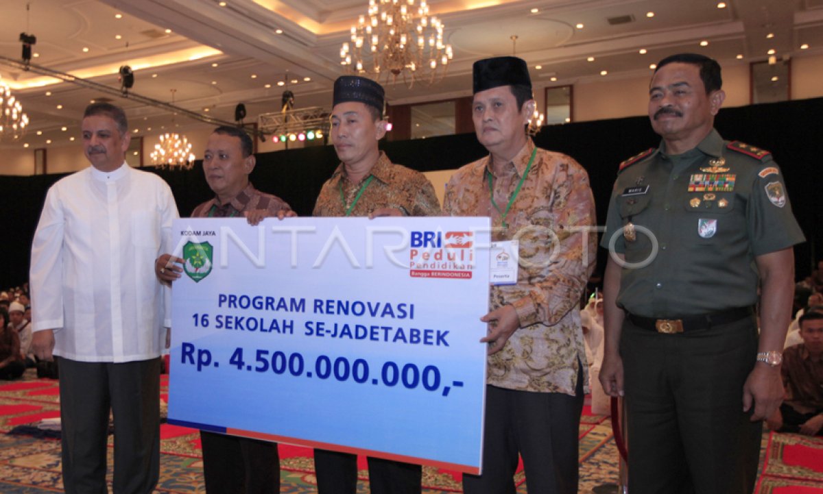 BANTUAN BINA LINGKUNGAN | ANTARA Foto BANTUAN BINA LINGKUNGAN | ANTARA Foto