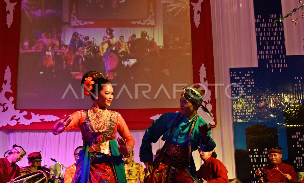 FESTIVAL TARI GAMBANG SEMARANG | ANTARA Foto