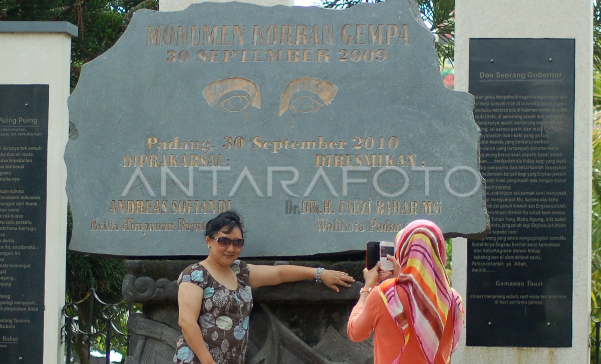 EMPAT TAHUN GEMPA SUMBAR | ANTARA Foto EMPAT TAHUN GEMPA SUMBAR | ANTARA Foto