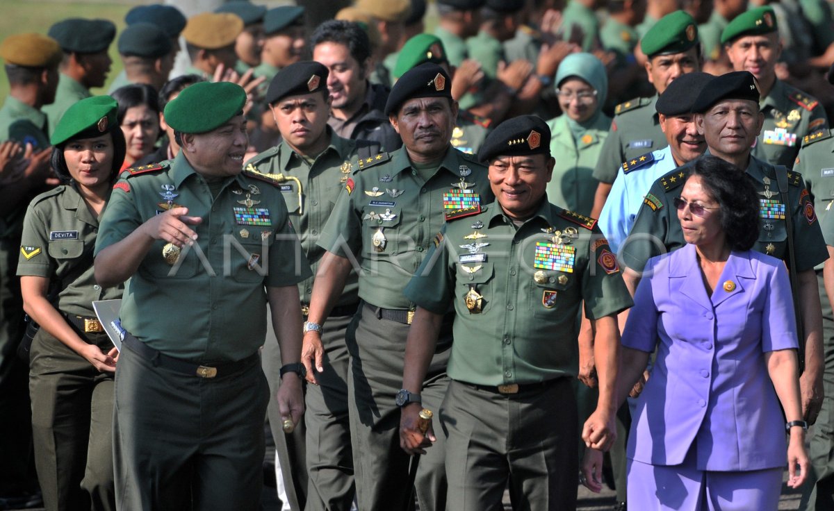 PANGLIMA TNI DI KODAM IV/DIPONEGORO | ANTARA Foto PANGLIMA TNI DI KODAM IV/DIPONEGORO | ANTARA Foto