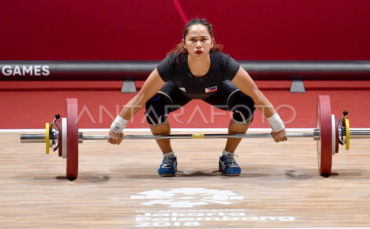 EMAS ANGKAT BESI PUTRI 53KG FILIPINA | ANTARA Foto