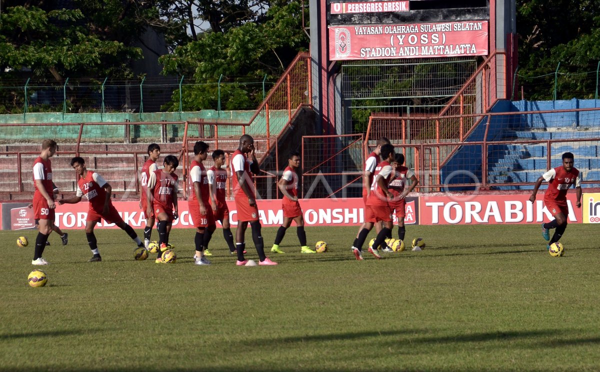 LATIHAN PSM MAKASSAR | ANTARA Foto LATIHAN PSM MAKASSAR | ANTARA Foto
