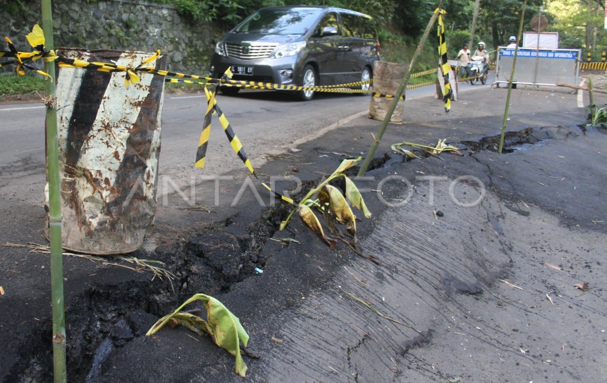 JALAN AMBLAS | ANTARA Foto