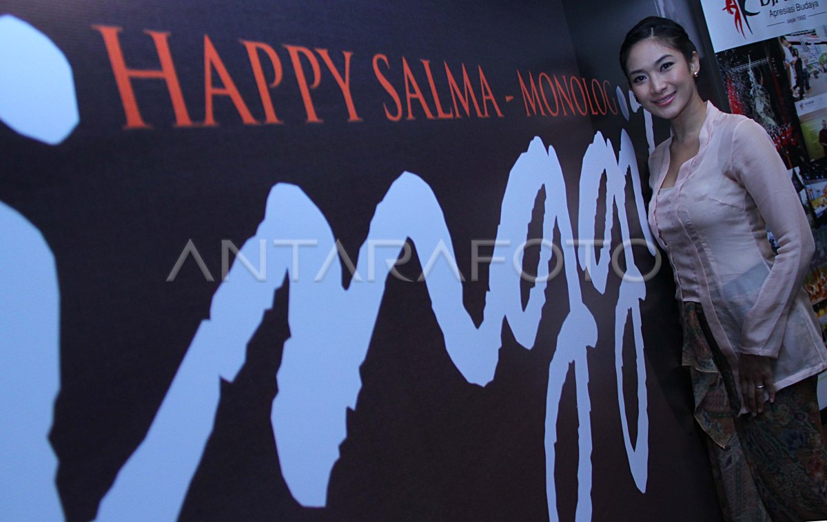 HAPPY SALMA | ANTARA Foto