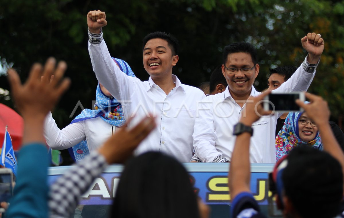 DEKLARASI BAKAL CALON WALI KOTA KENDARI | ANTARA Foto DEKLARASI BAKAL CALON WALI KOTA KENDARI | ANTARA Foto