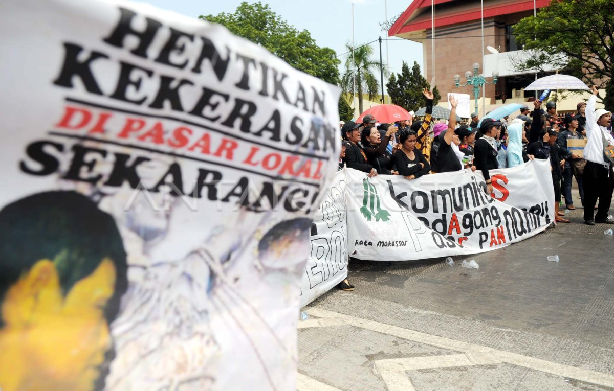 TOLAK PENGGUSURAN | ANTARA Foto TOLAK PENGGUSURAN | ANTARA Foto