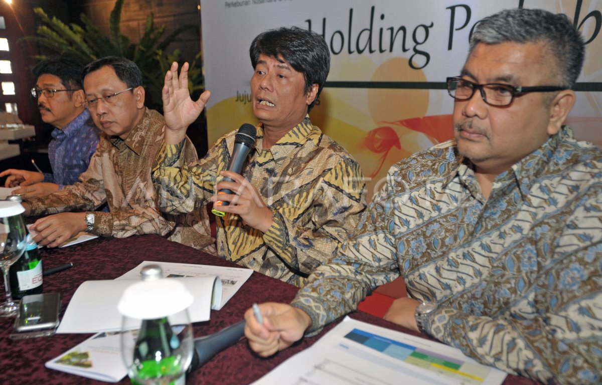 KINERJA PTPN III (PERSERO) HOLDING 2016 MEMBAIK | ANTARA Foto KINERJA PTPN III (PERSERO) HOLDING 2016 MEMBAIK | ANTARA Foto