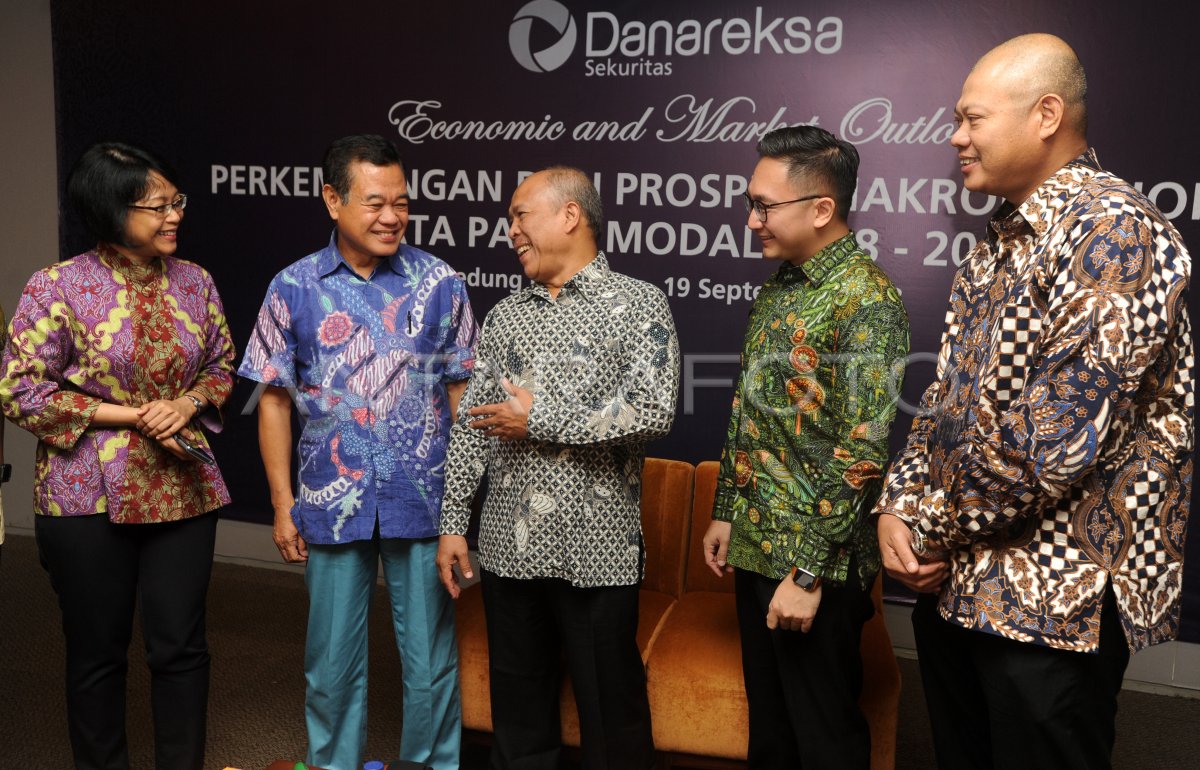 PROYEKSI PEREKONOMIAN INDONESIA 2019 | ANTARA Foto PROYEKSI PEREKONOMIAN INDONESIA 2019 | ANTARA Foto