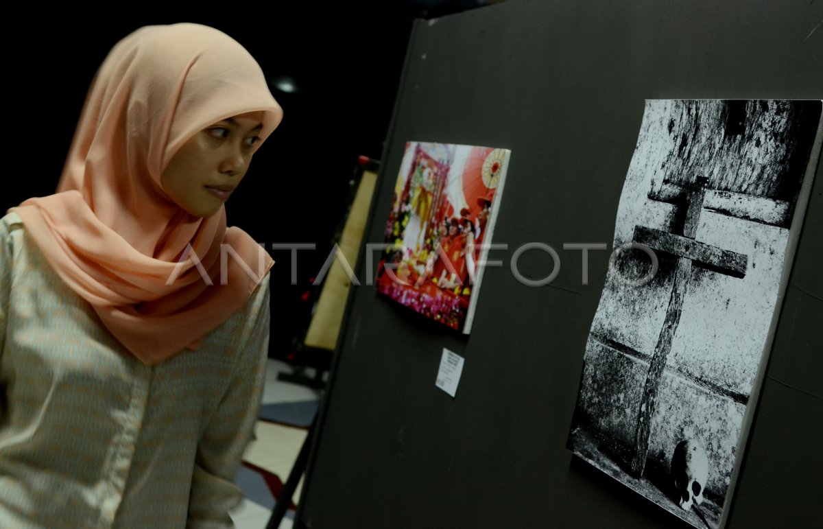PAMERAN FOTO MAHASISWA | ANTARA Foto