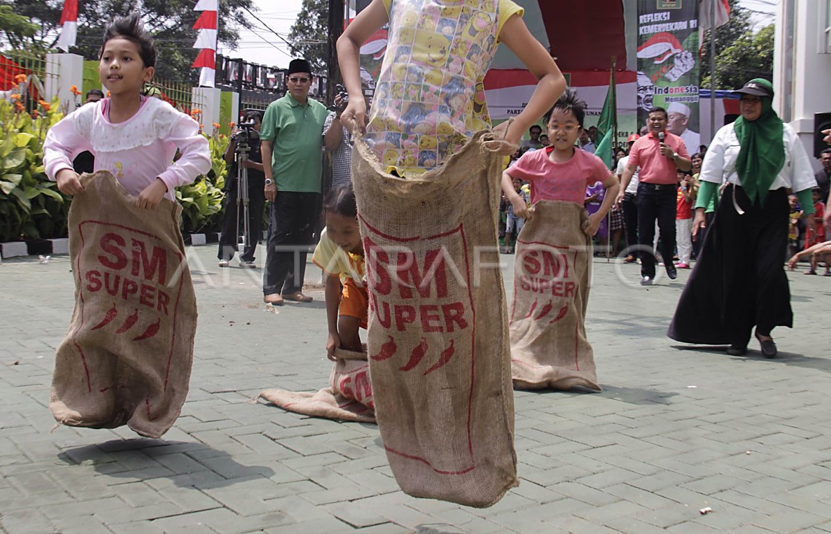 PPP RAYAKAN HUT KEMERDEKAAN | ANTARA Foto PPP RAYAKAN HUT KEMERDEKAAN | ANTARA Foto