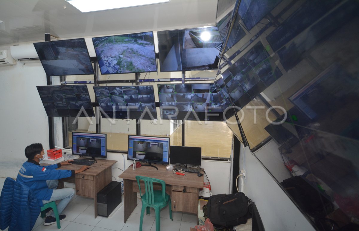 KELANJUTAN PEMBANGUNAN STADION UTAMA SUMBAR | ANTARA Foto KELANJUTAN PEMBANGUNAN STADION UTAMA SUMBAR | ANTARA Foto