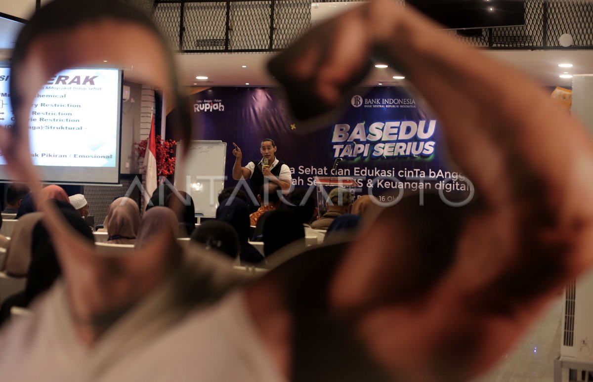 Ade Rai sosialisasikan pentingnya menjaga kesehatan | ANTARA Foto