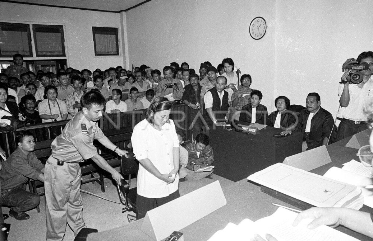 SIDANG VONIS KASUS PEMBUNUHAN KELUARGA ROHADI | ANTARA Foto SIDANG VONIS KASUS PEMBUNUHAN KELUARGA ROHADI | ANTARA Foto