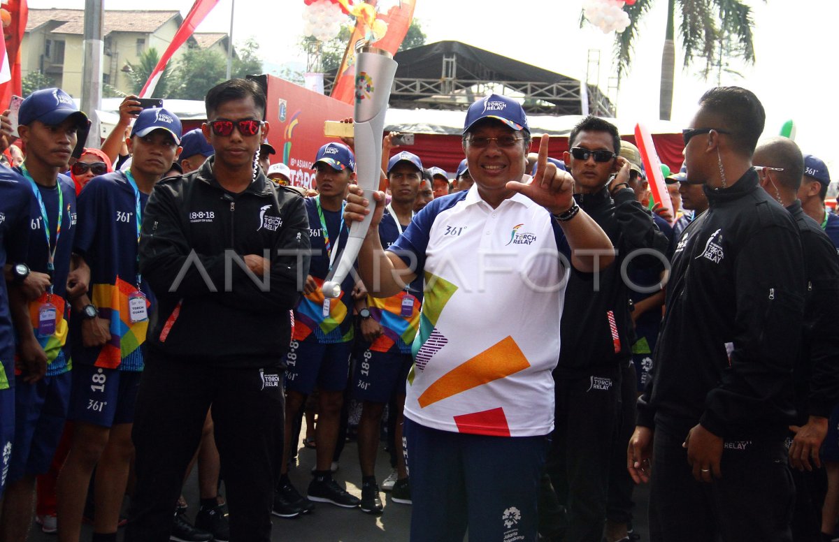 KIRAB OBOR ASIAN GAMES 2018 | ANTARA Foto KIRAB OBOR ASIAN GAMES 2018 | ANTARA Foto
