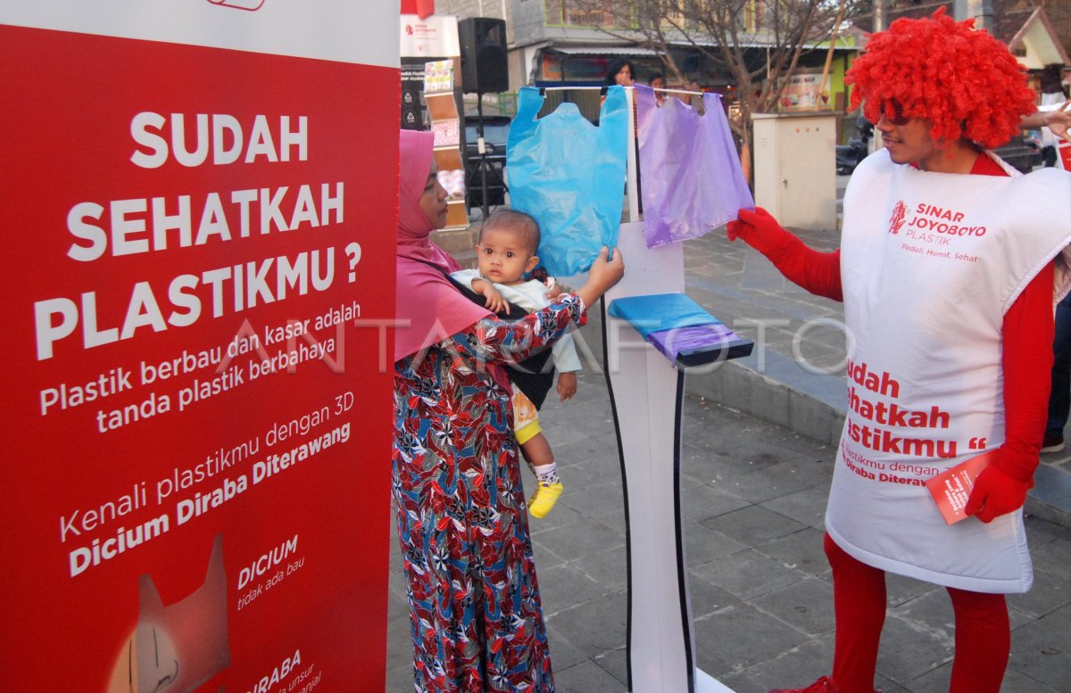KAMPANYE PENGGUNAAN PLASTIK SECARA BIJAK | ANTARA Foto KAMPANYE PENGGUNAAN PLASTIK SECARA BIJAK | ANTARA Foto
