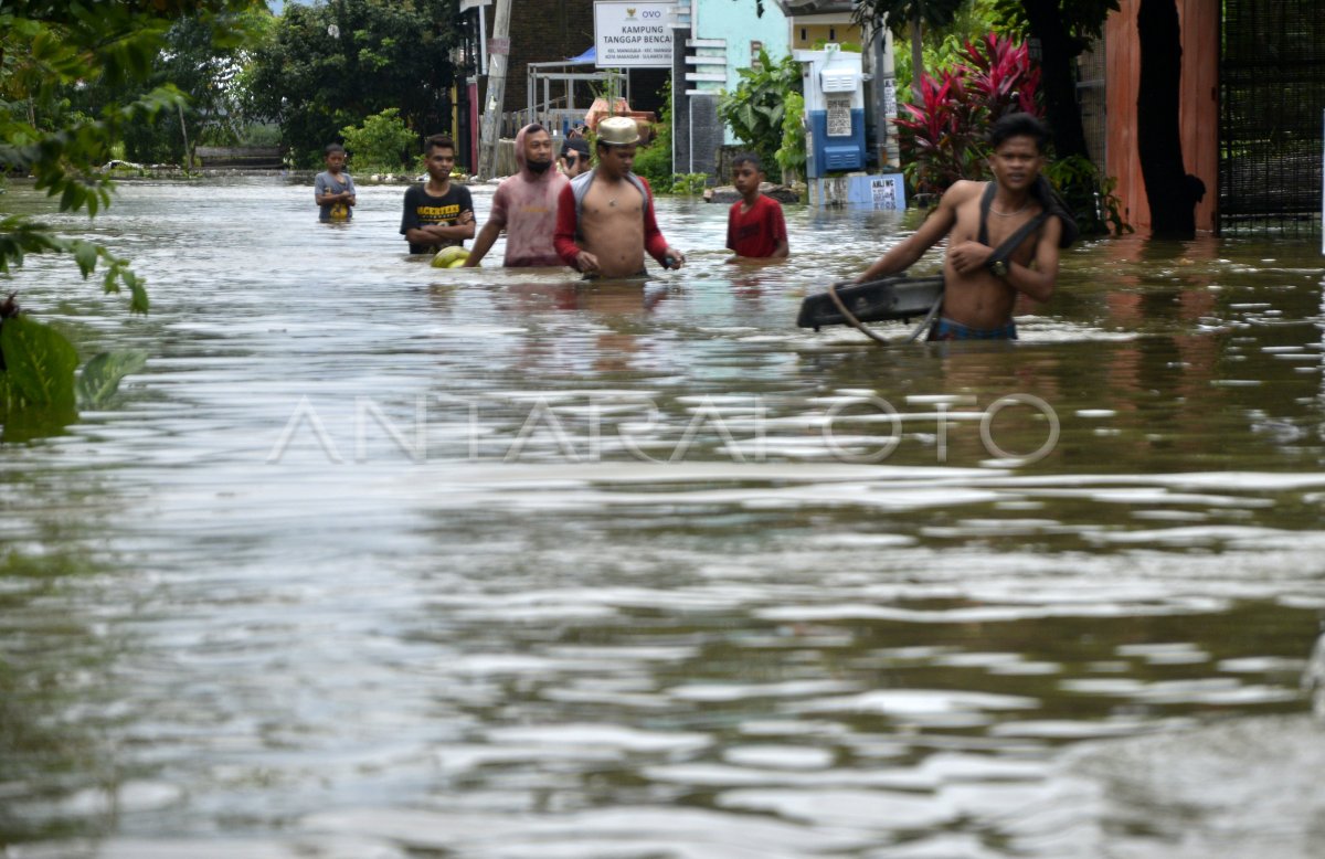 BANJIR DI MAKASSAR | ANTARA Foto