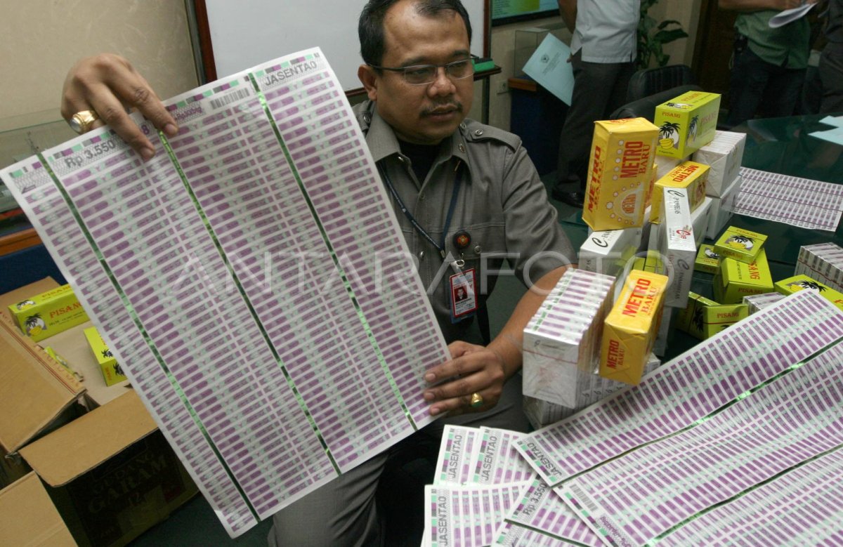 CUKAI PALSU | ANTARA Foto