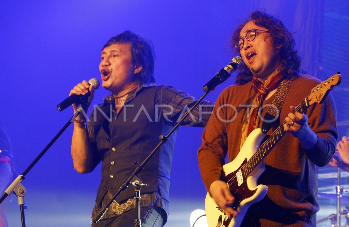 KONSER KLA PROJECT | ANTARA Foto KONSER KLA PROJECT | ANTARA Foto