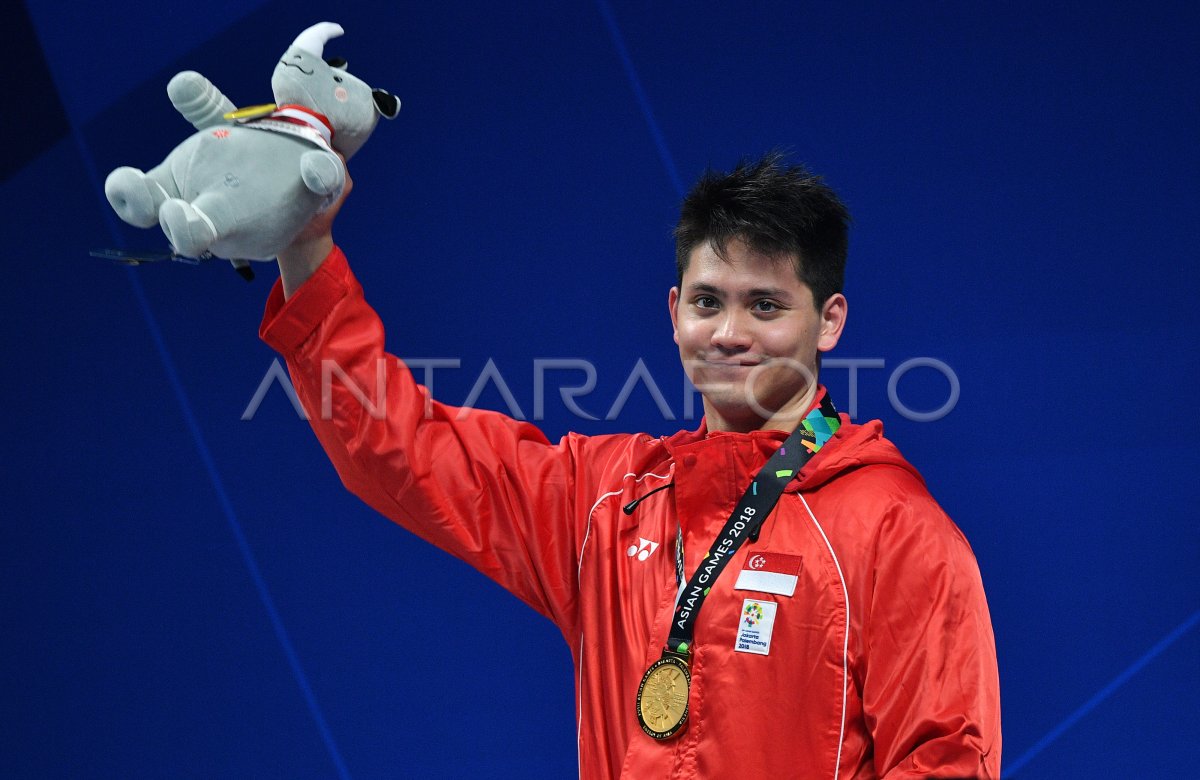 Renang Final 100 Meter Gaya Kupu Kupu Putra Antara Foto