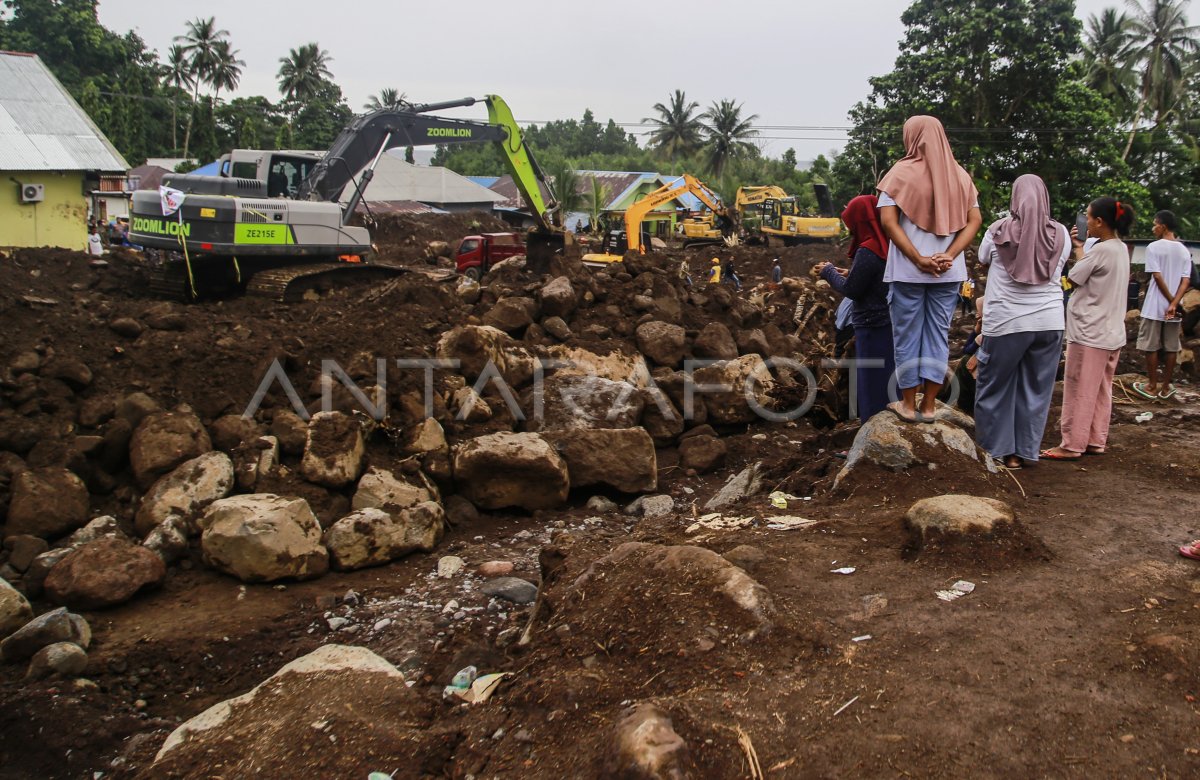 Basarnas perpanjang pencarian satu korban banjir bandang | ANTARA Foto Basarnas perpanjang pencarian satu korban banjir bandang | ANTARA Foto