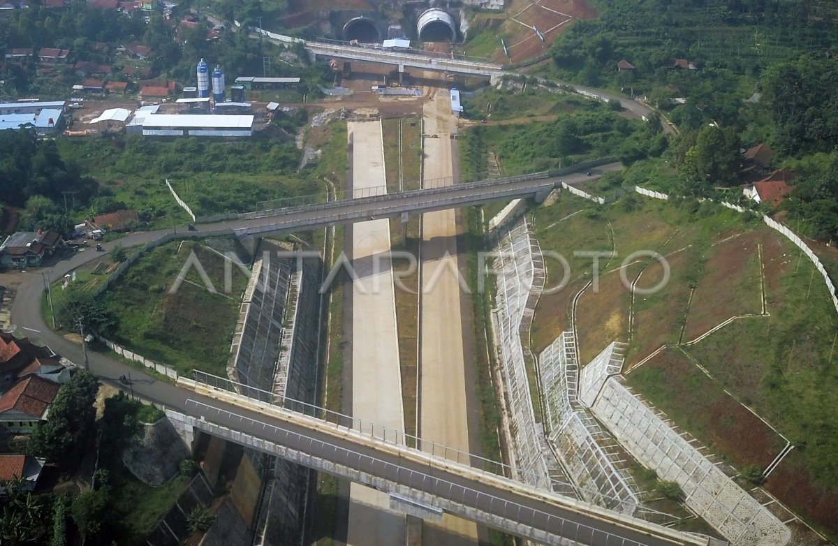 PROYEK JALAN TOL CISUMDAWU | ANTARA Foto