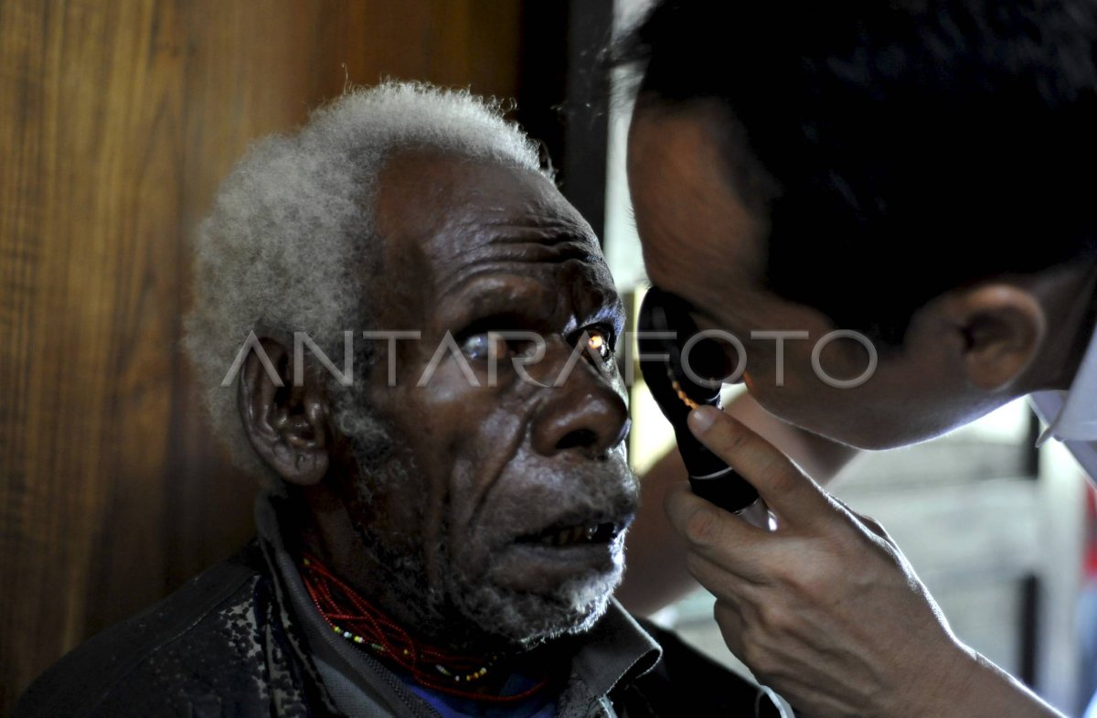 OPERASI KATARAK GRATIS DI PAPUA | ANTARA Foto OPERASI KATARAK GRATIS DI PAPUA | ANTARA Foto