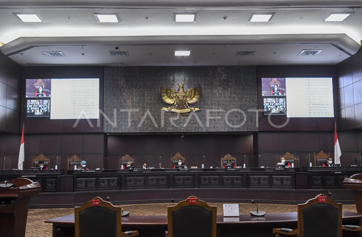 Sidang Putusan Uji Materi Uu Cipta Kerja Antara Foto