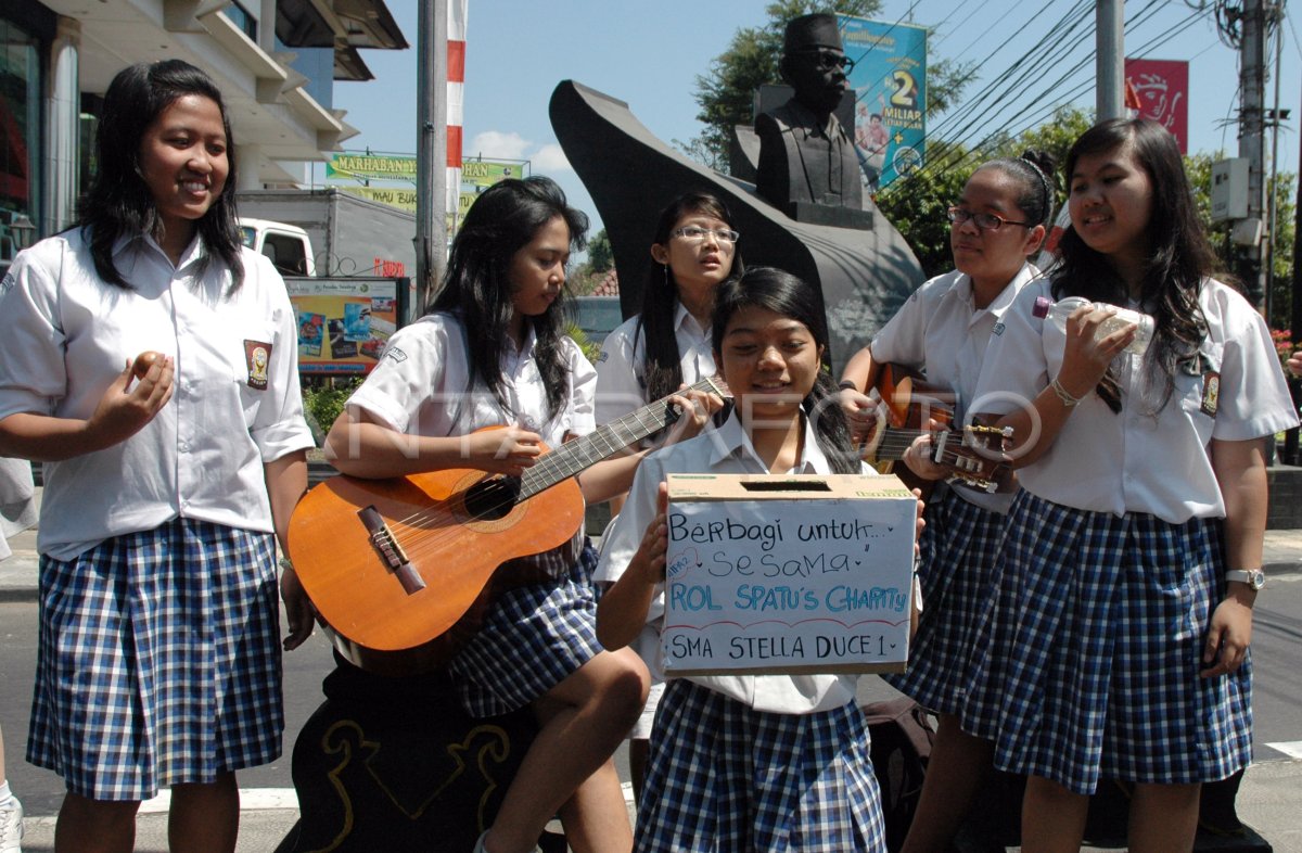 SEMANGAT BERBAGI | ANTARA Foto SEMANGAT BERBAGI | ANTARA Foto