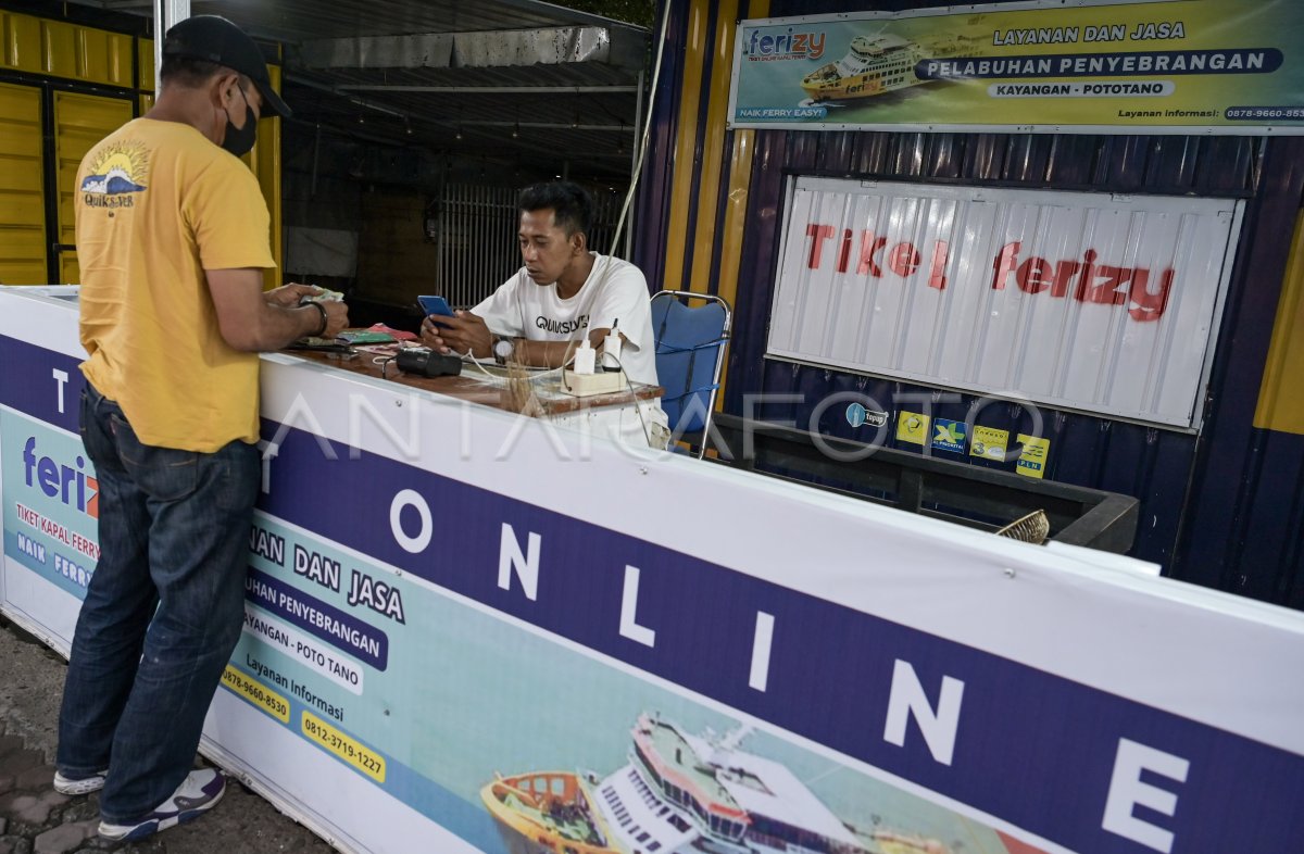 Jasa penjualan tiket online di pelabuhan penyeberangan Kayangan Lombok | ANTARA Foto