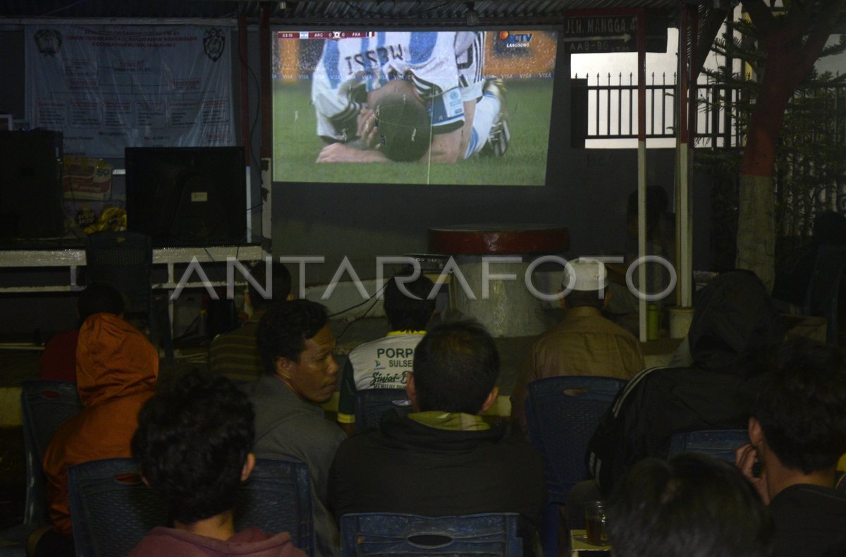NOBAR LAGA FINAL PIALA DUNIA QATAR 2022 DI GOWA | ANTARA Foto NOBAR LAGA FINAL PIALA DUNIA QATAR 2022 DI GOWA | ANTARA Foto