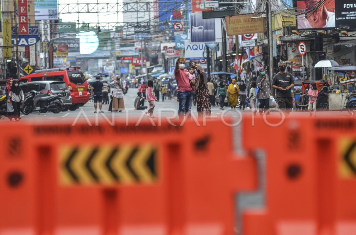 PENUTUPAN JALAN DI PUSAT KOTA TASIKMALAYA | ANTARA Foto