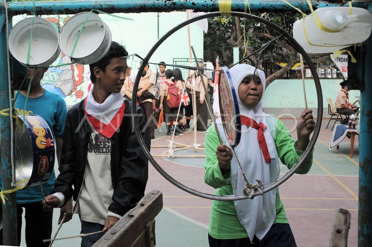 PRAMUKA BINA ANAK JALANAN. | ANTARA Foto PRAMUKA BINA ANAK JALANAN. | ANTARA Foto