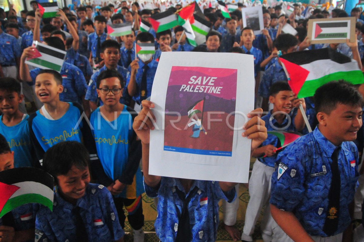 Aksi solidaritas siswa untuk Palestina | ANTARA Foto Aksi solidaritas siswa untuk Palestina | ANTARA Foto