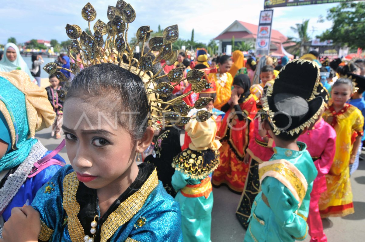 KARNAVAL BUDAYA SUMPAH PEMUDA | ANTARA Foto