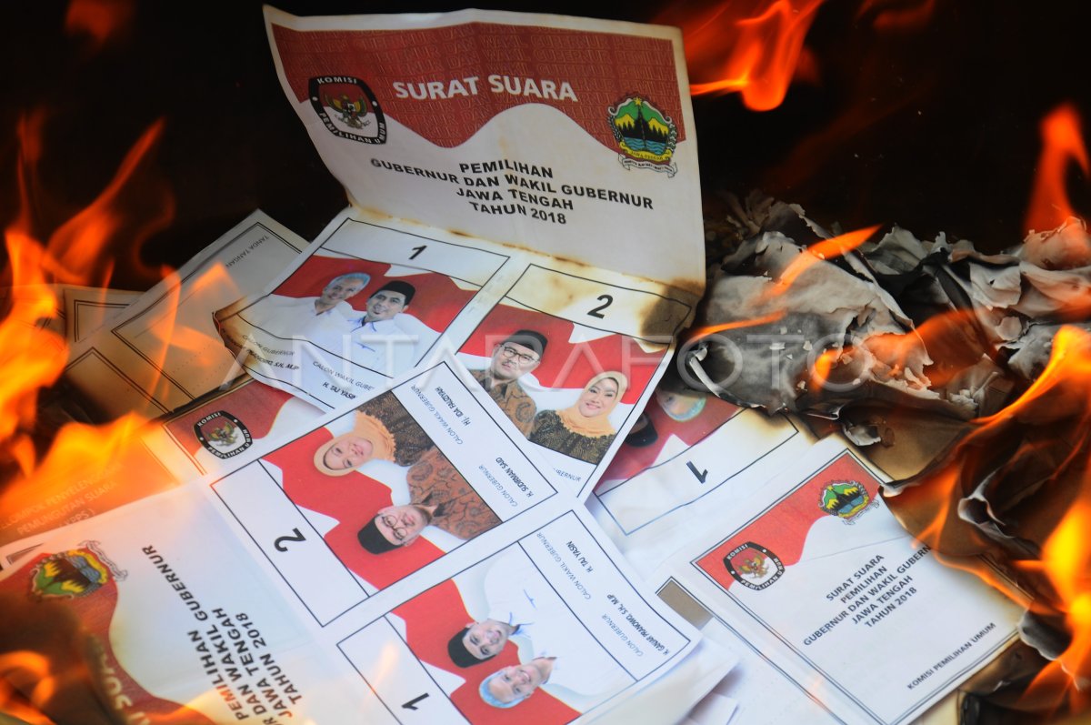 PEMUSNAHAN SURAT SUARA RUSAK BOYOLALI | ANTARA Foto