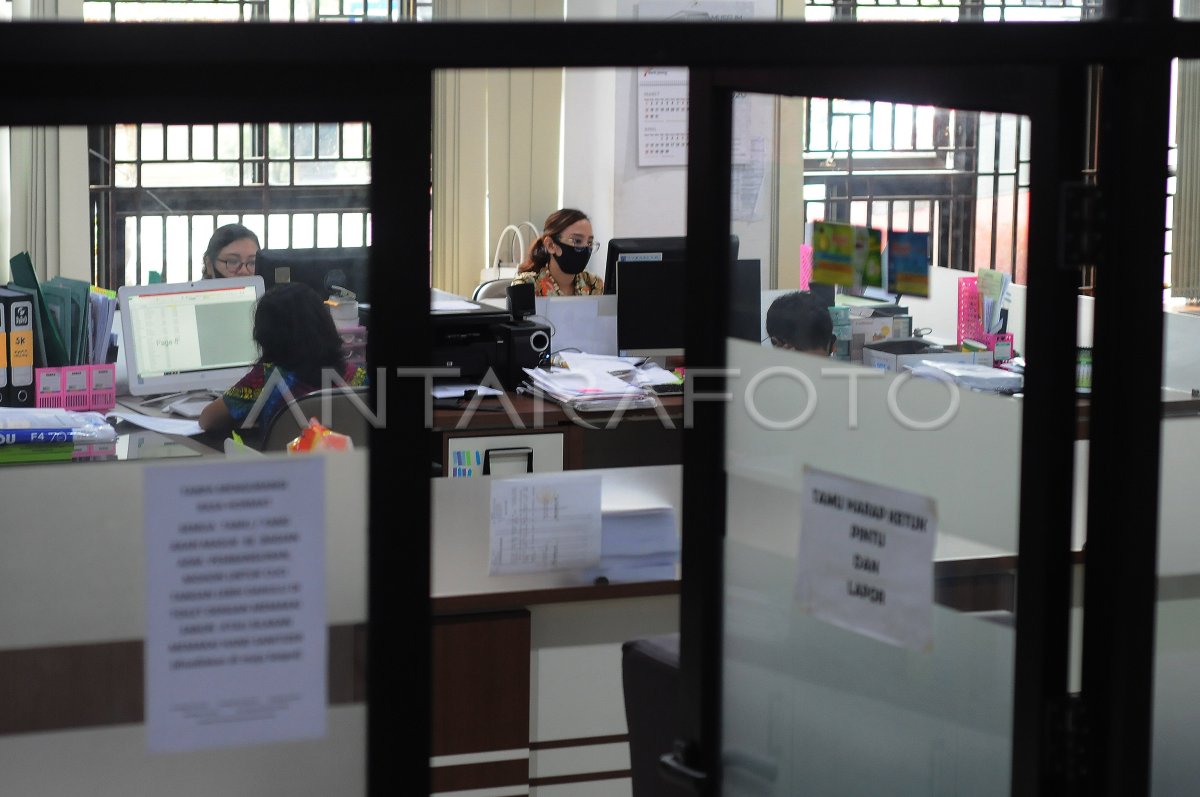 ASN DILARANG MUDIK | ANTARA Foto ASN DILARANG MUDIK | ANTARA Foto