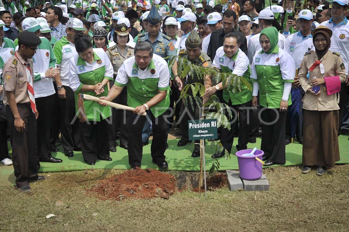 GERAKAN TANAM POHON | ANTARA Foto GERAKAN TANAM POHON | ANTARA Foto
