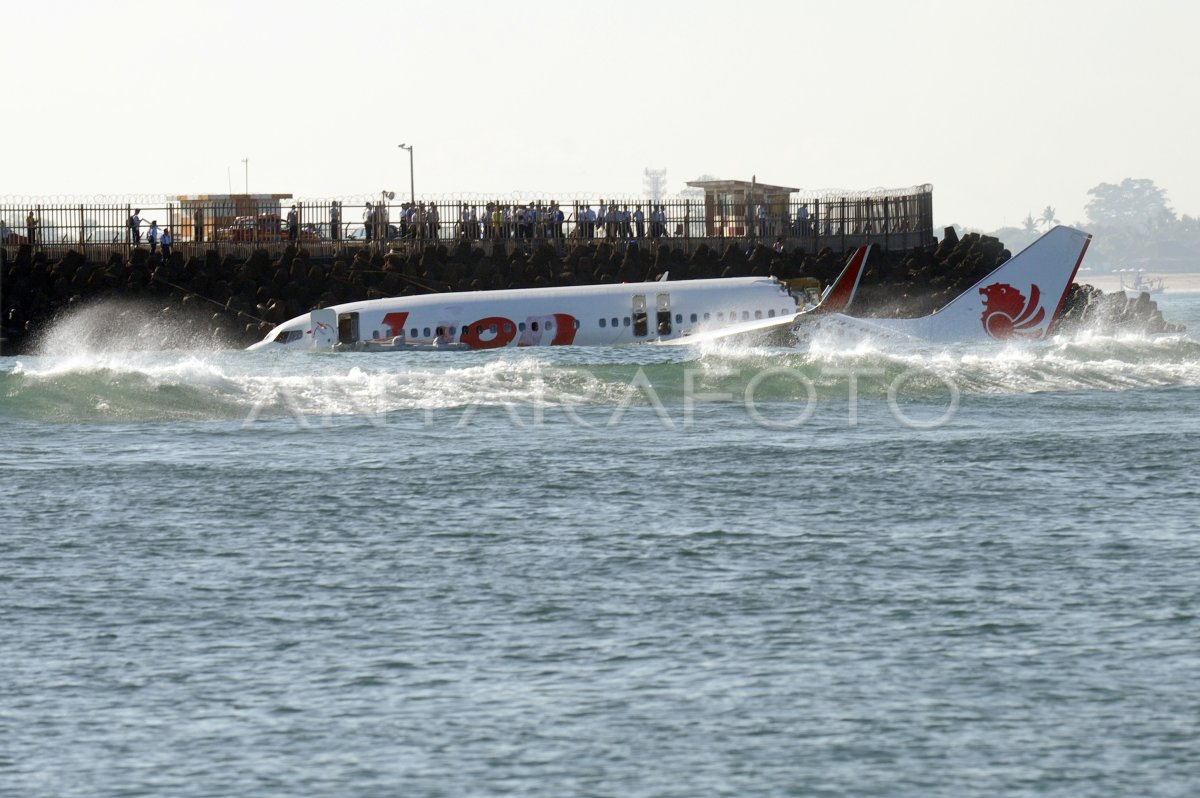 KECELAKAAN LION AIR | ANTARA Foto KECELAKAAN LION AIR | ANTARA Foto