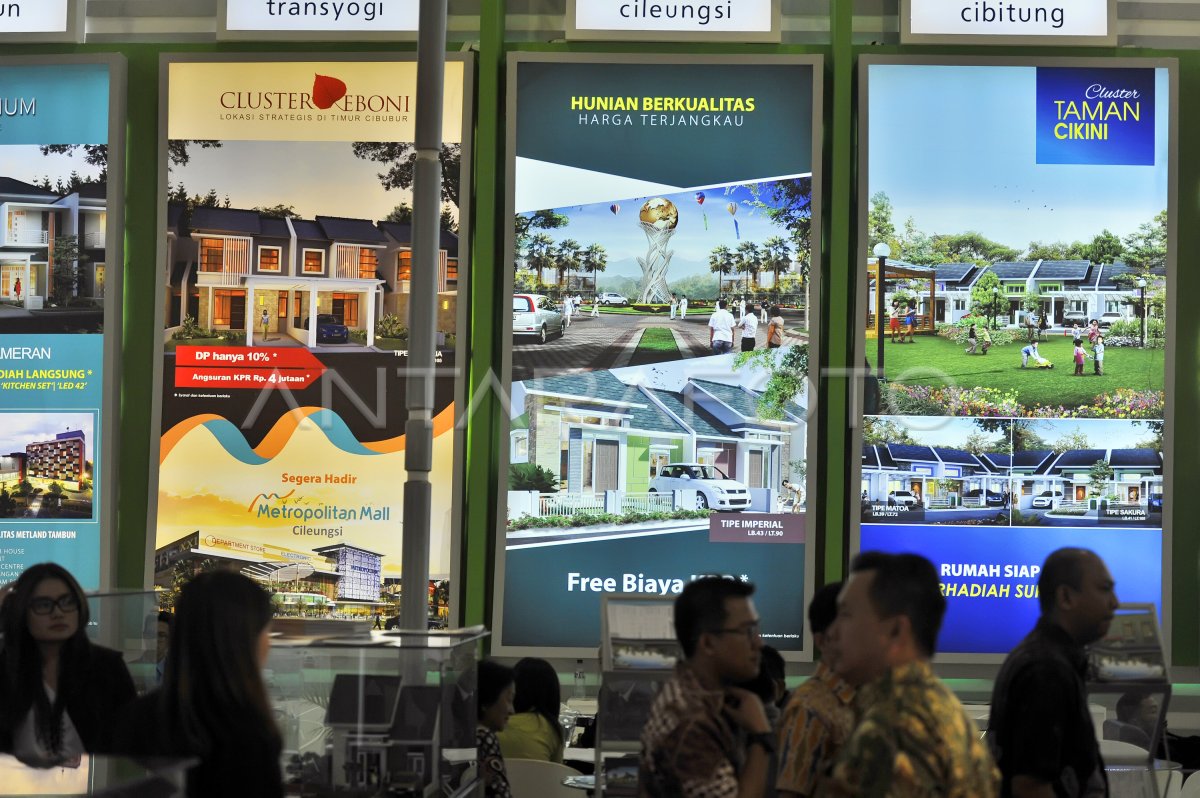 PAMERAN PERUMAHAN REI EXPO 2015 | ANTARA Foto PAMERAN PERUMAHAN REI EXPO 2015 | ANTARA Foto