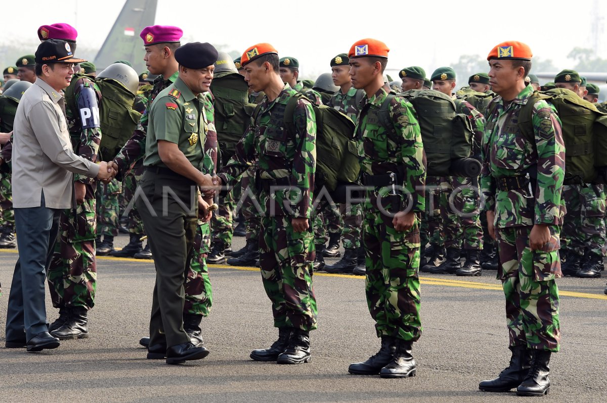 SATGAS PENANGGULANGAN BENCANA ASAP | ANTARA Foto SATGAS PENANGGULANGAN BENCANA ASAP | ANTARA Foto