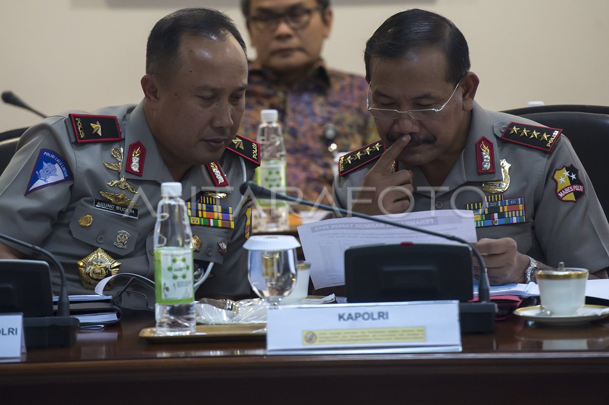 PENINGKATAN PELAYANAN PUBLIK | ANTARA Foto PENINGKATAN PELAYANAN PUBLIK | ANTARA Foto