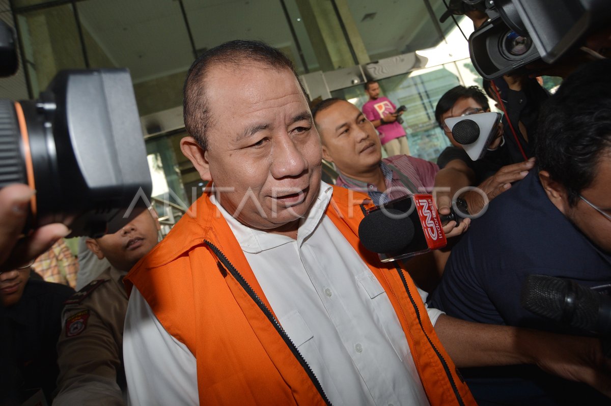 AMRAN HI MUSTARY DIPERIKSA KPK ANTARA Foto