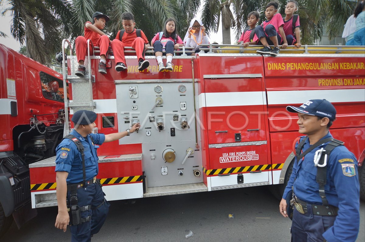 SOSIALISASI TANGGAP BENCANA | ANTARA Foto