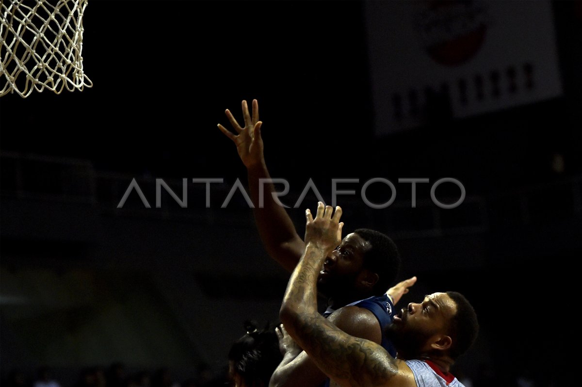 ASPAC VERSUS PELITA JAYA | ANTARA Foto ASPAC VERSUS PELITA JAYA | ANTARA Foto